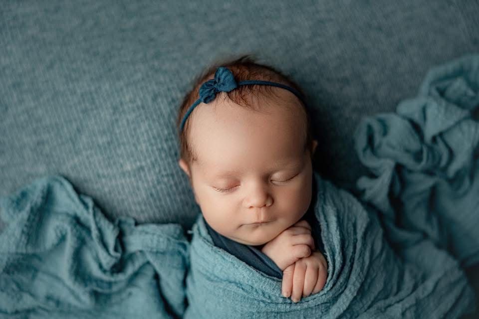 Pretty Little Layers | Milky Blue – Hello Little Props