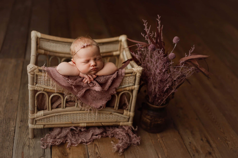 Evie's Crib – Hello Little Props